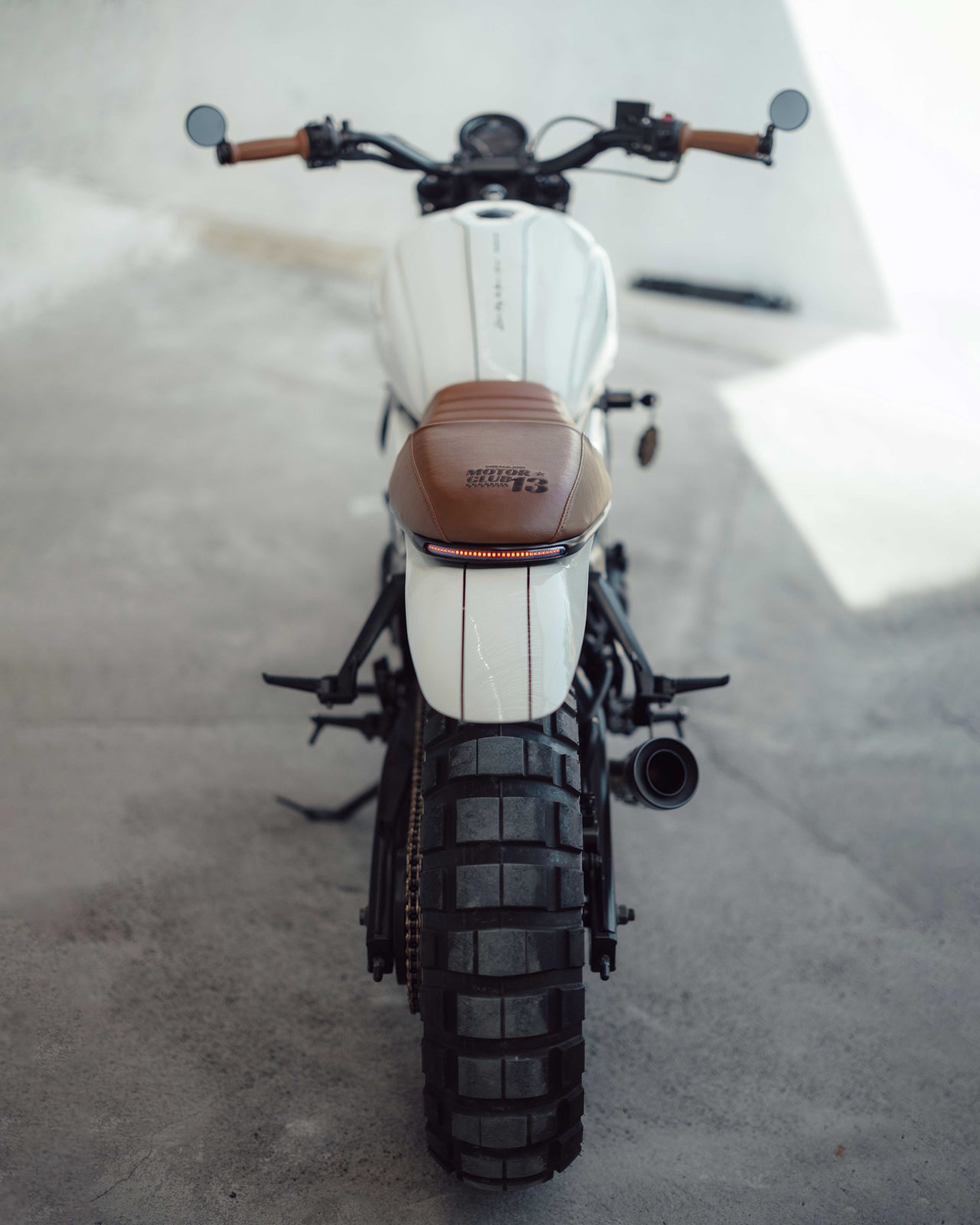 Dreamland Scrambler 250cc Motorbike – Dreamland Clo